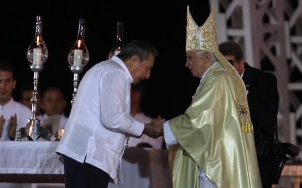 cuba papa raul | La República EC