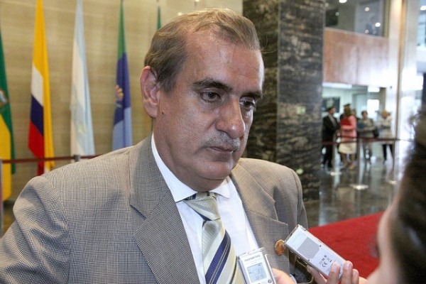 Vicente Taiano también abandona el PRIAN | La República EC