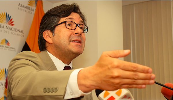 Montúfar denuncia que «quieren sacar a Concertación de la lid electoral ...