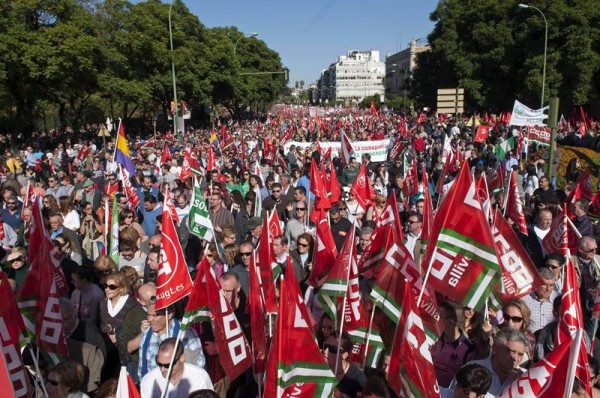 Miles protestan en Madrid en jornada de huelga general | La República EC