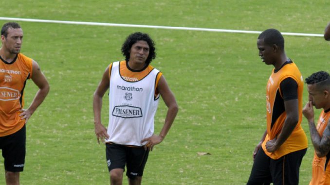 Álex Colón, nuevo jugador de Delfín. | La República EC