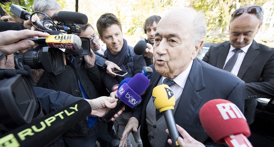 Blatter confía en haber ayudado a Platini tras declarar como testigo en ...