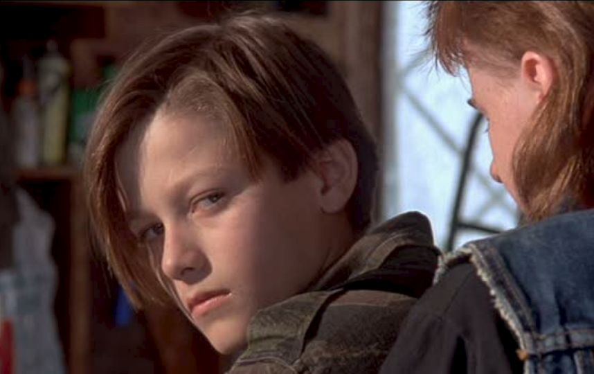 Así está el actor que interpretó a John Connor, a 25 años de ...