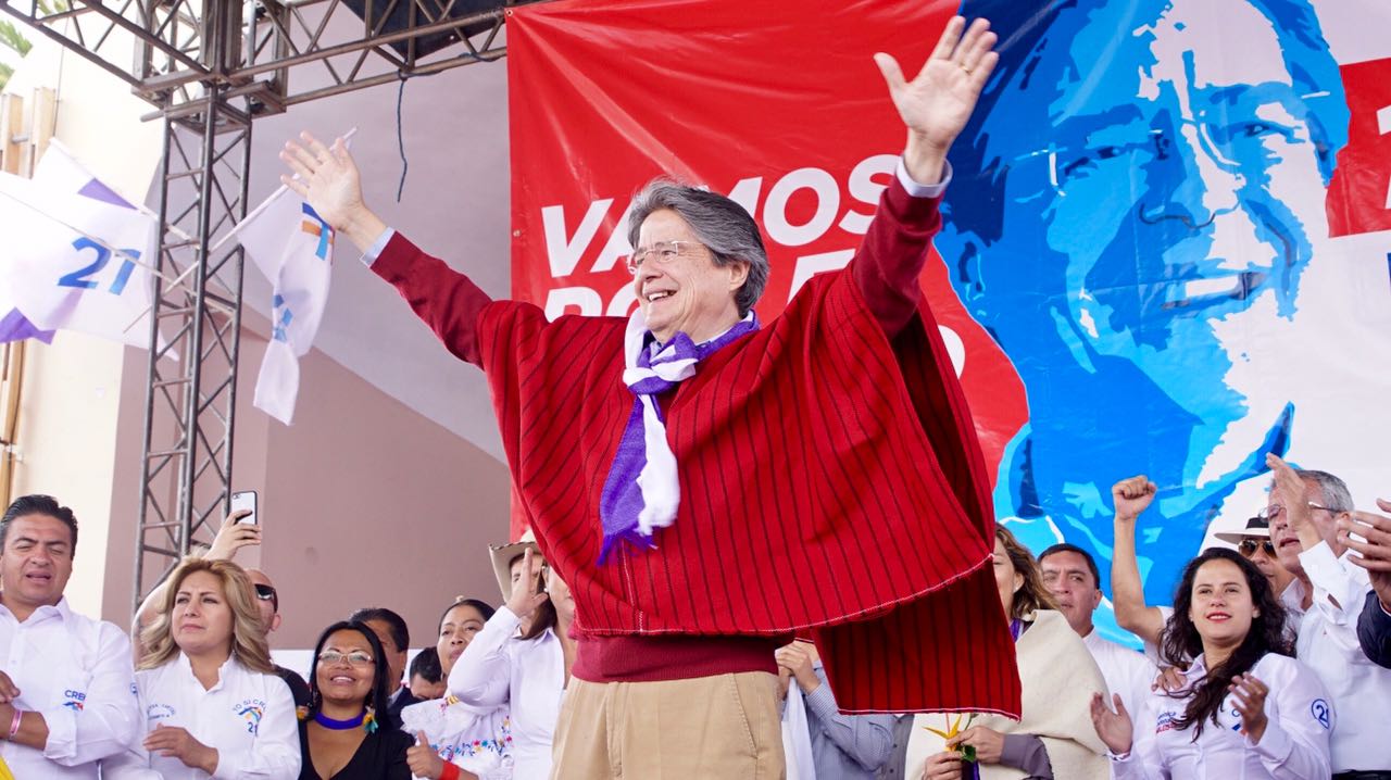 Lasso pide reunión de la OEA para "restablecer la democracia en ...