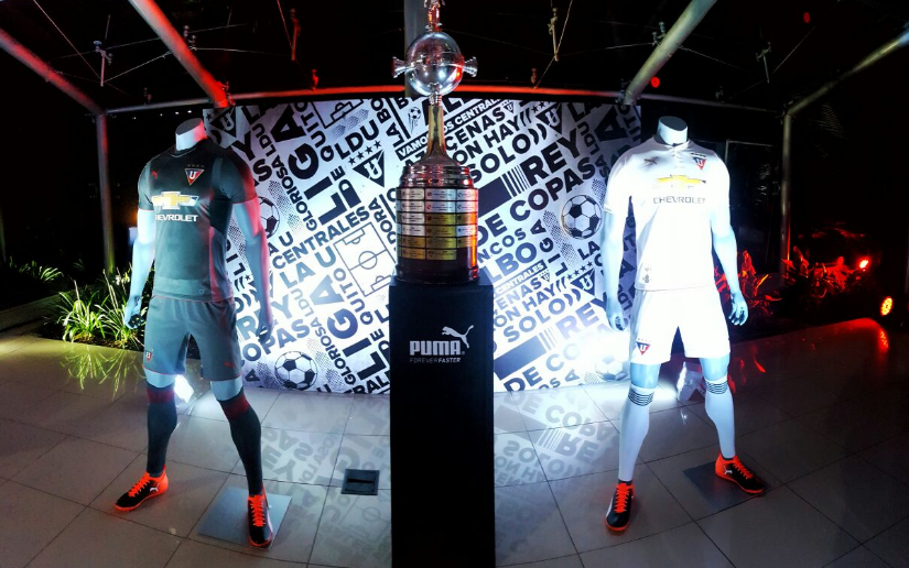 Liga presentó su nueva camiseta para el 2018 | La República EC