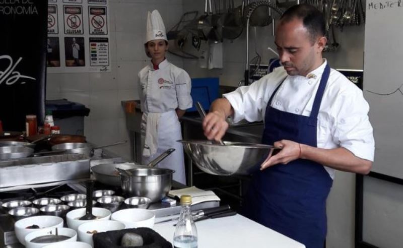 Chef israelí trae a Ecuador nuevos sabores de Oriente Medio | La ...
