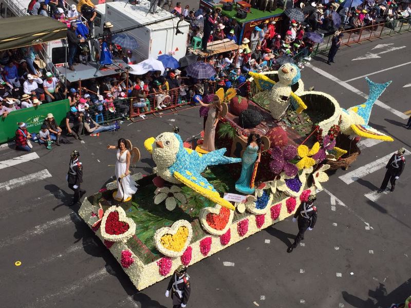 Ambato espera 100.000 visitantes en la Fiesta de Flores y Frutas | La ...