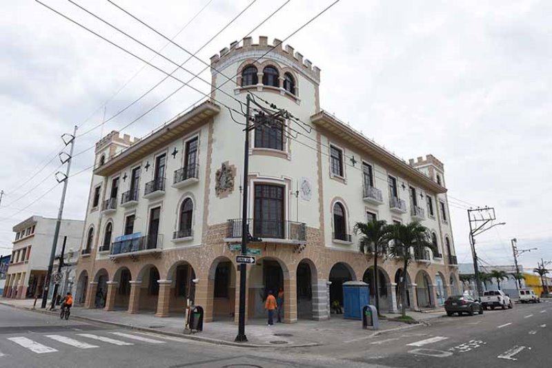 Alcalde Nebot inauguró remodelado Castillo Espronceda | La República EC