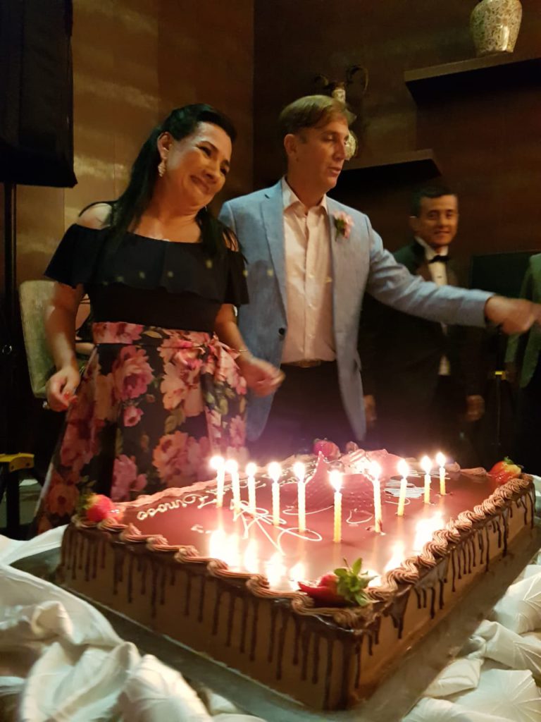 Tania Tinoco celebra en grande sus 55 años | La República EC