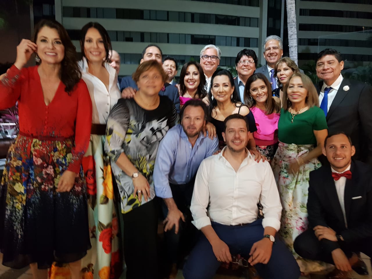 Tania Tinoco celebra en grande sus 55 años | La República EC