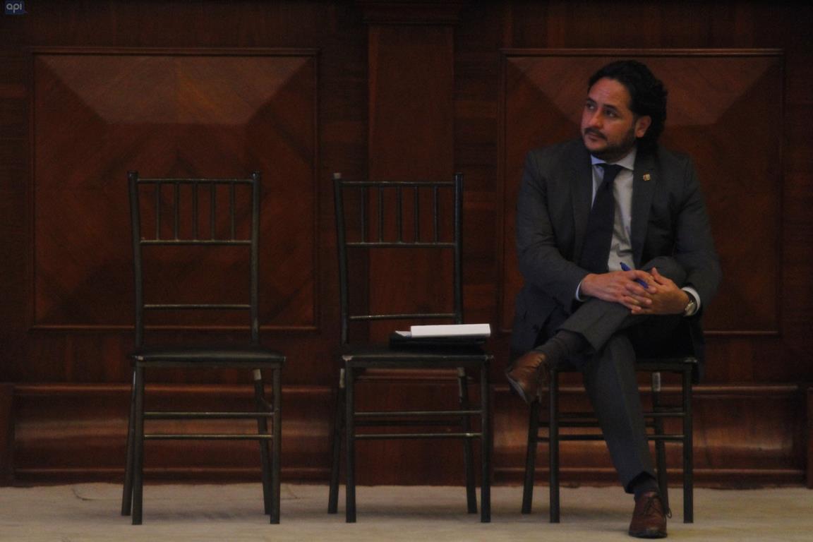 Michelena anuncia veto a transitoria sobre renovación de frecuencias ...