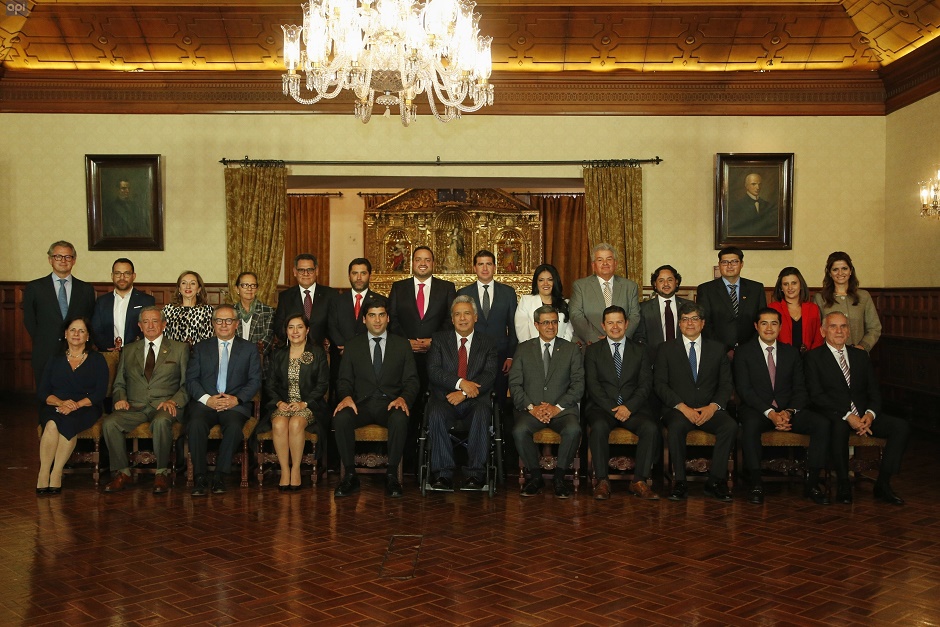Siete ministros asumen oficialmente sus funciones | La República EC