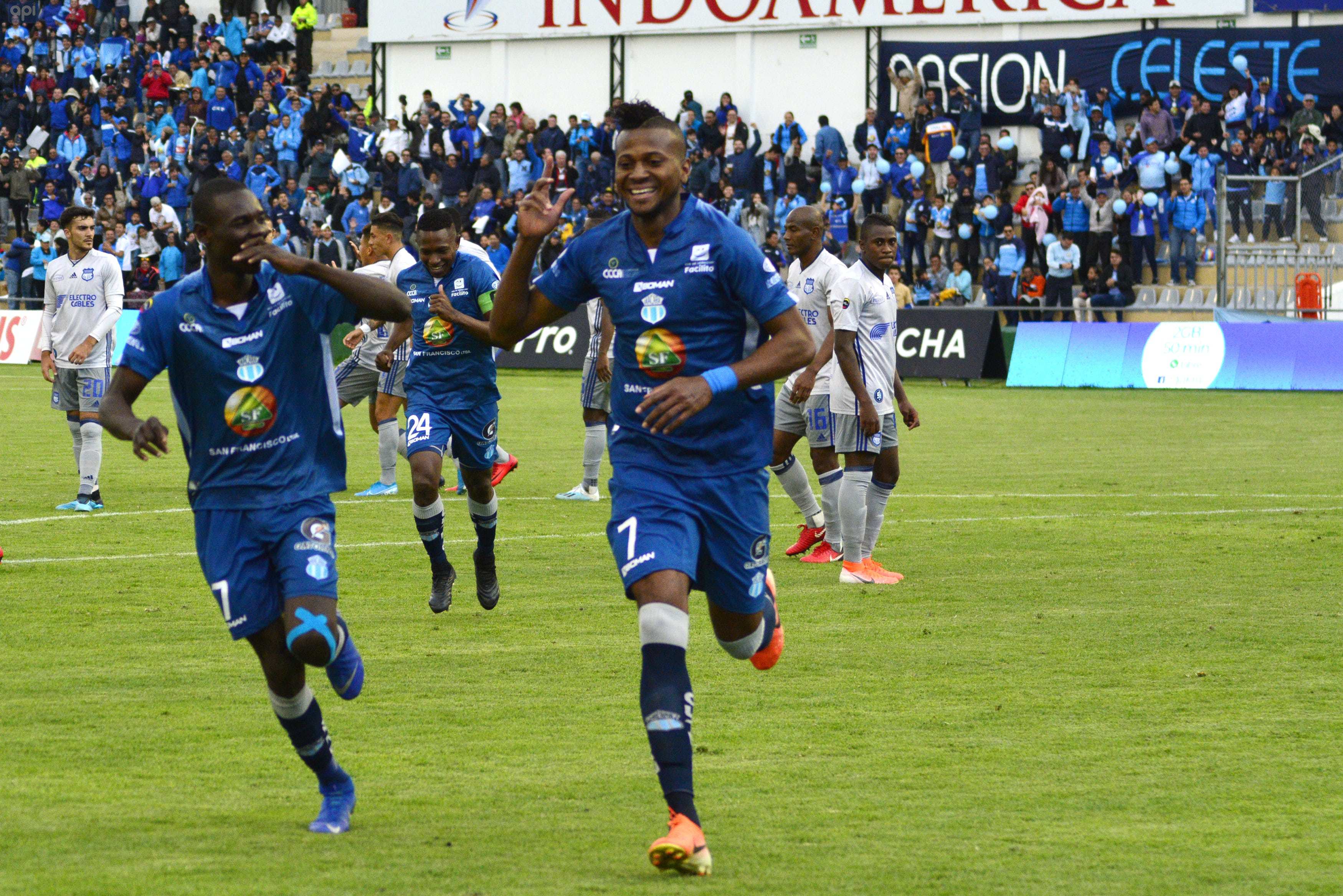 Macará gana al Emelec y mantiene el liderato. 2-1 | La República EC