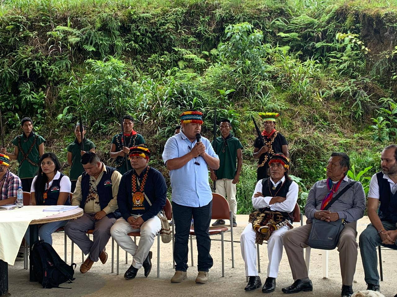 confeniae | La República EC