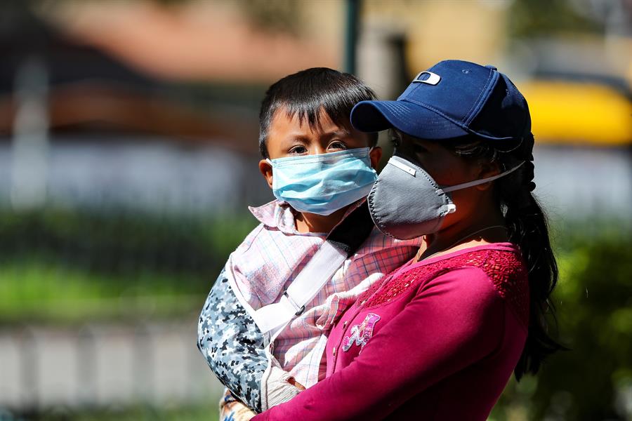 El mercado ecuatoriano pierde 200 millones de dólares diarios por COVID ...