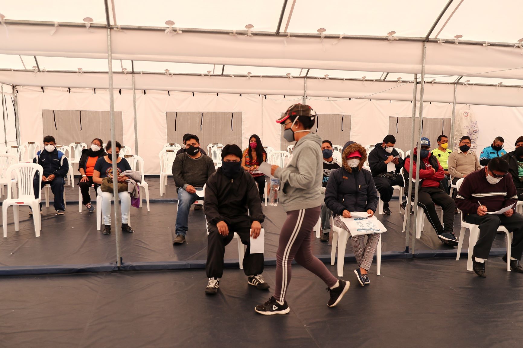 1.876 personas más se contagiaron de coronavirus en Ecuador en las ...