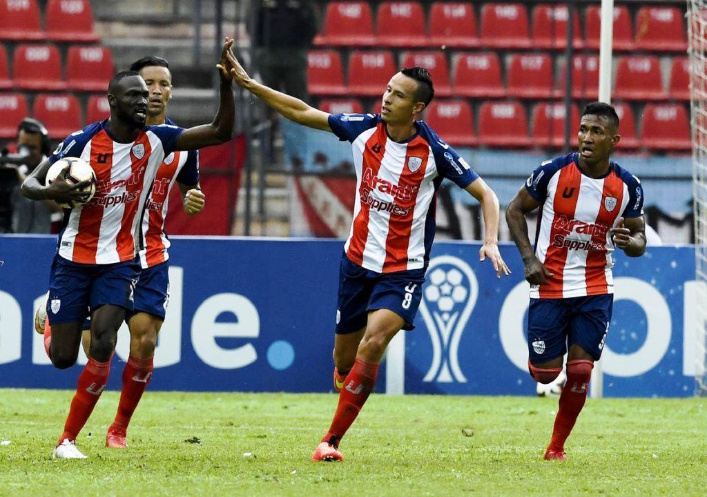 3-2. El colombiano Mena gesta remontada de Estudiantes y caída de ...