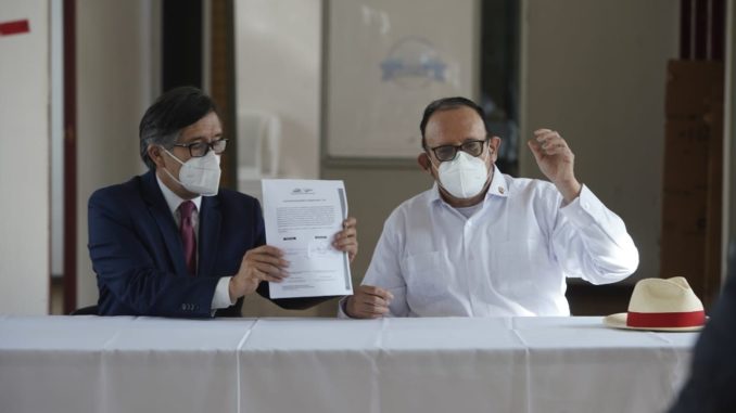 César Montúfar y Julio Villacreses aceptan sus precandidaturas en el ...