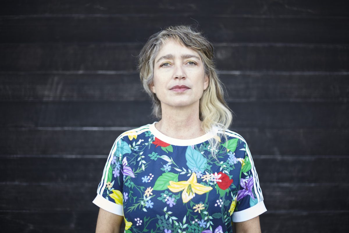 Artista Eva Davidova expone en Cervantes de Nueva York