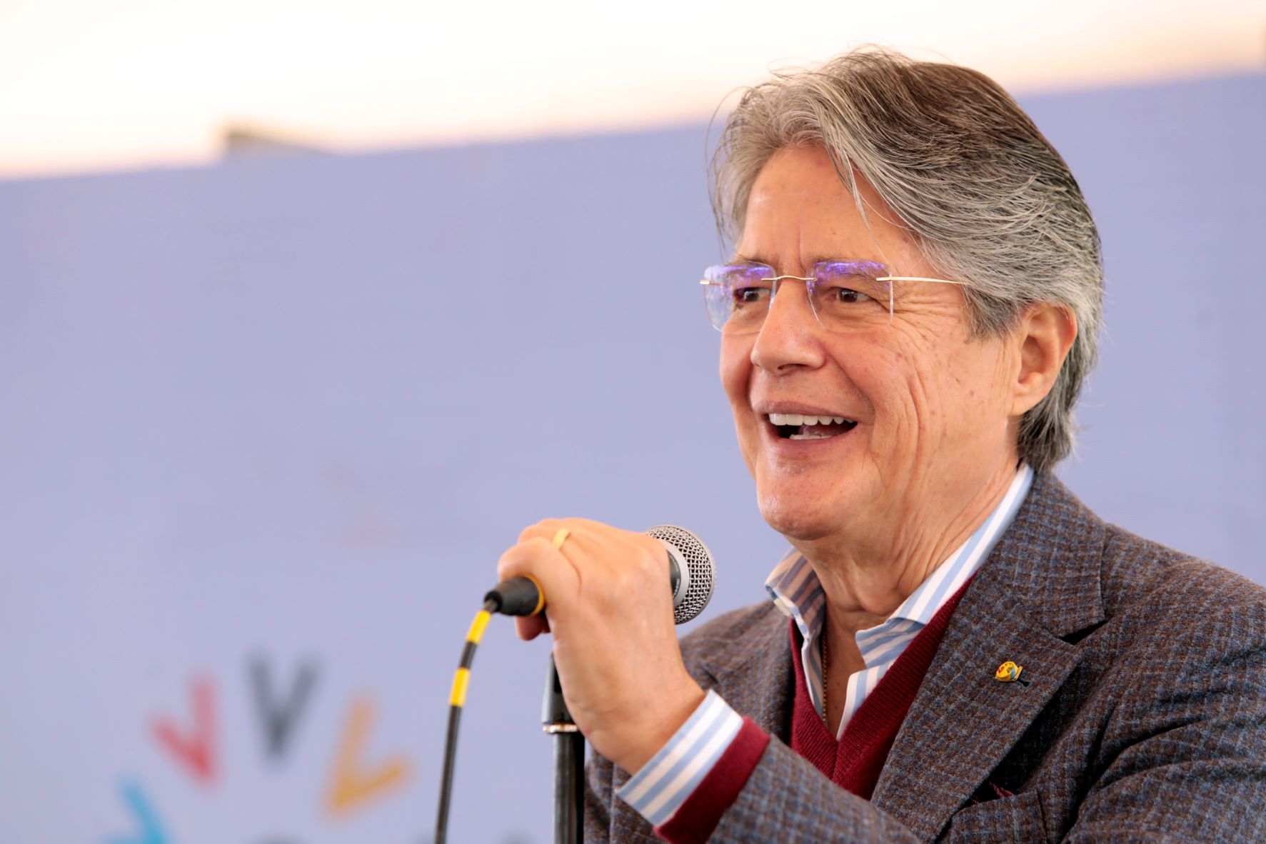 Lasso envía al Registro Oficial su reforma fiscal