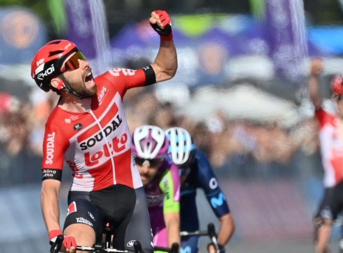 Lasso lanza plan para combatir la desnutrición infantil | La República EC