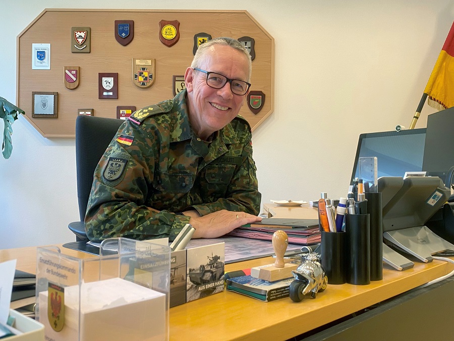 El teniente general Bernd Schütt | La República EC