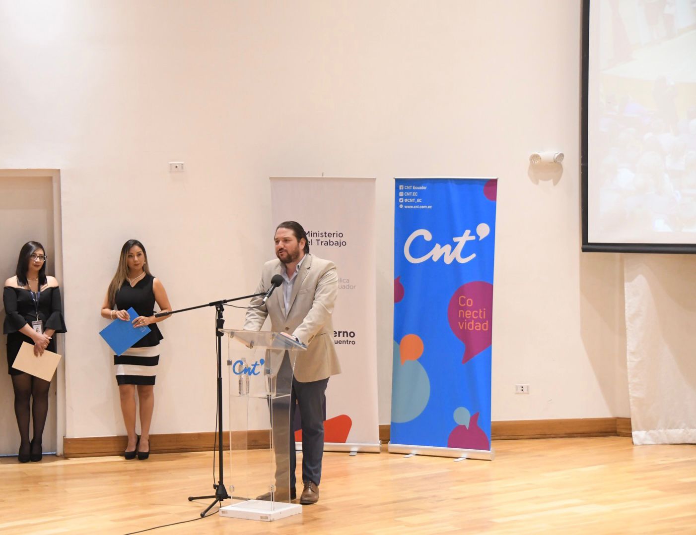 CNT EP, primer operador de capacitación calificado del país con aval ...