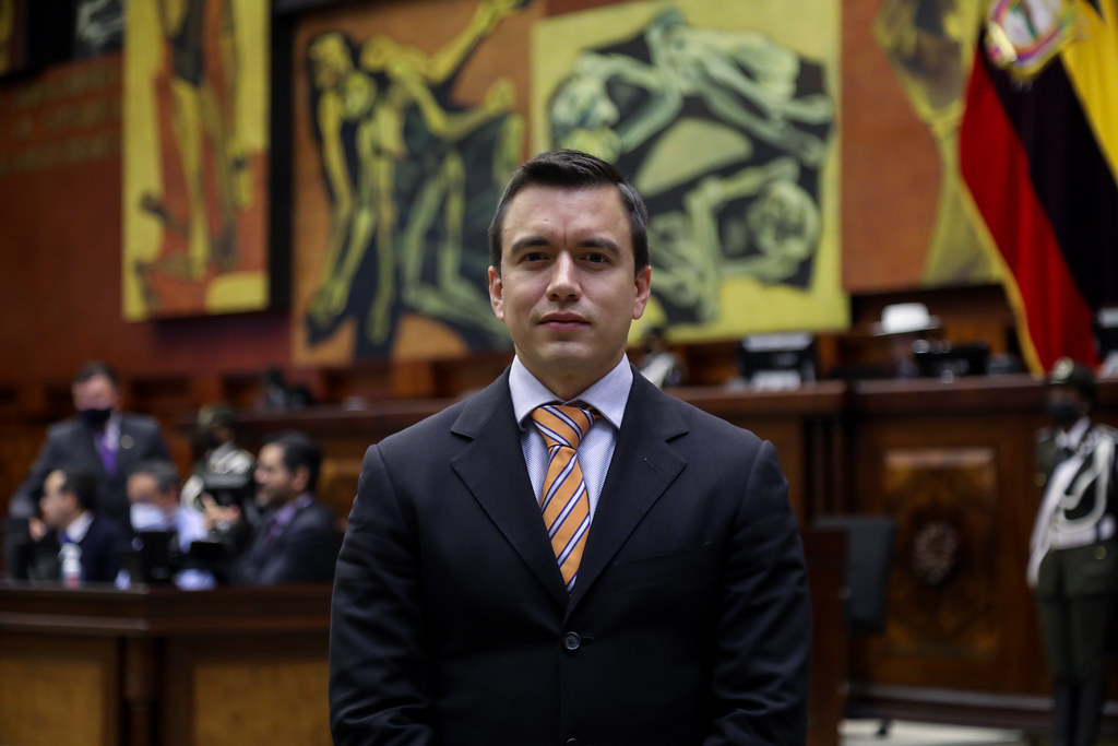 Moreno's cousin's party backs Álvaro Noboa for the presidency ...