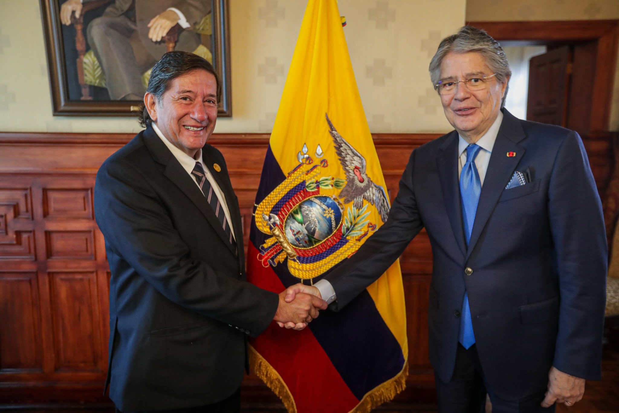 Ministro De Transporte Y Obras Publicas La República Ec