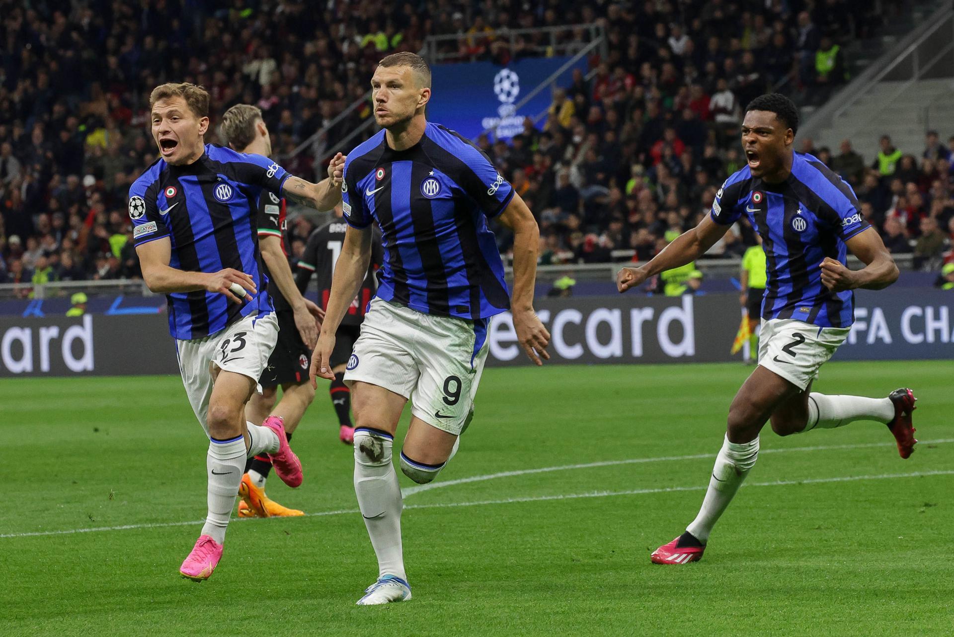El Inter derrota 0-2 al Milan y apunta a Estambul|