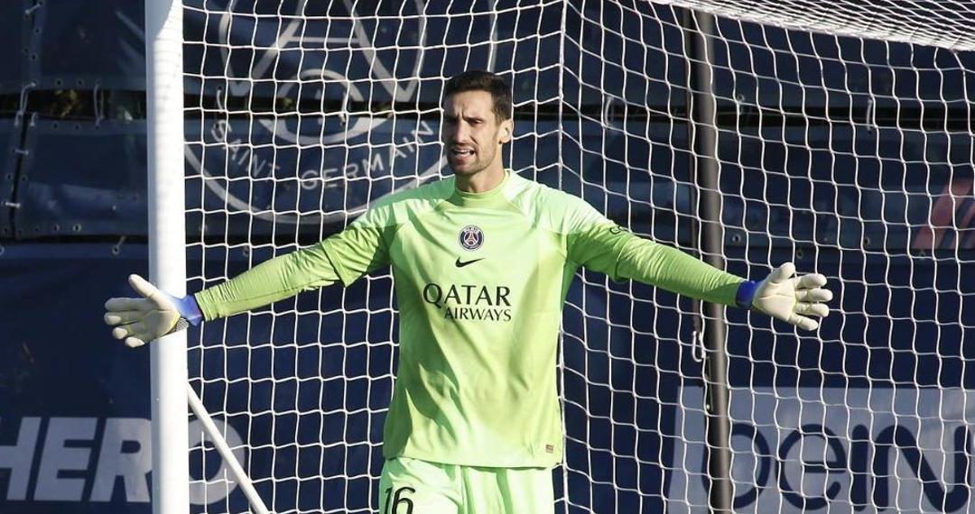 Portero del PSG, pelea por su vida tras caerse de un caballo | La ...