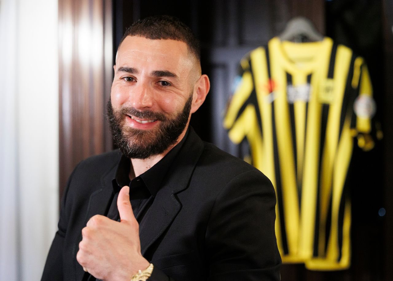 El club saudí Al Ittihad anuncia el fichaje de Benzema por tres ...