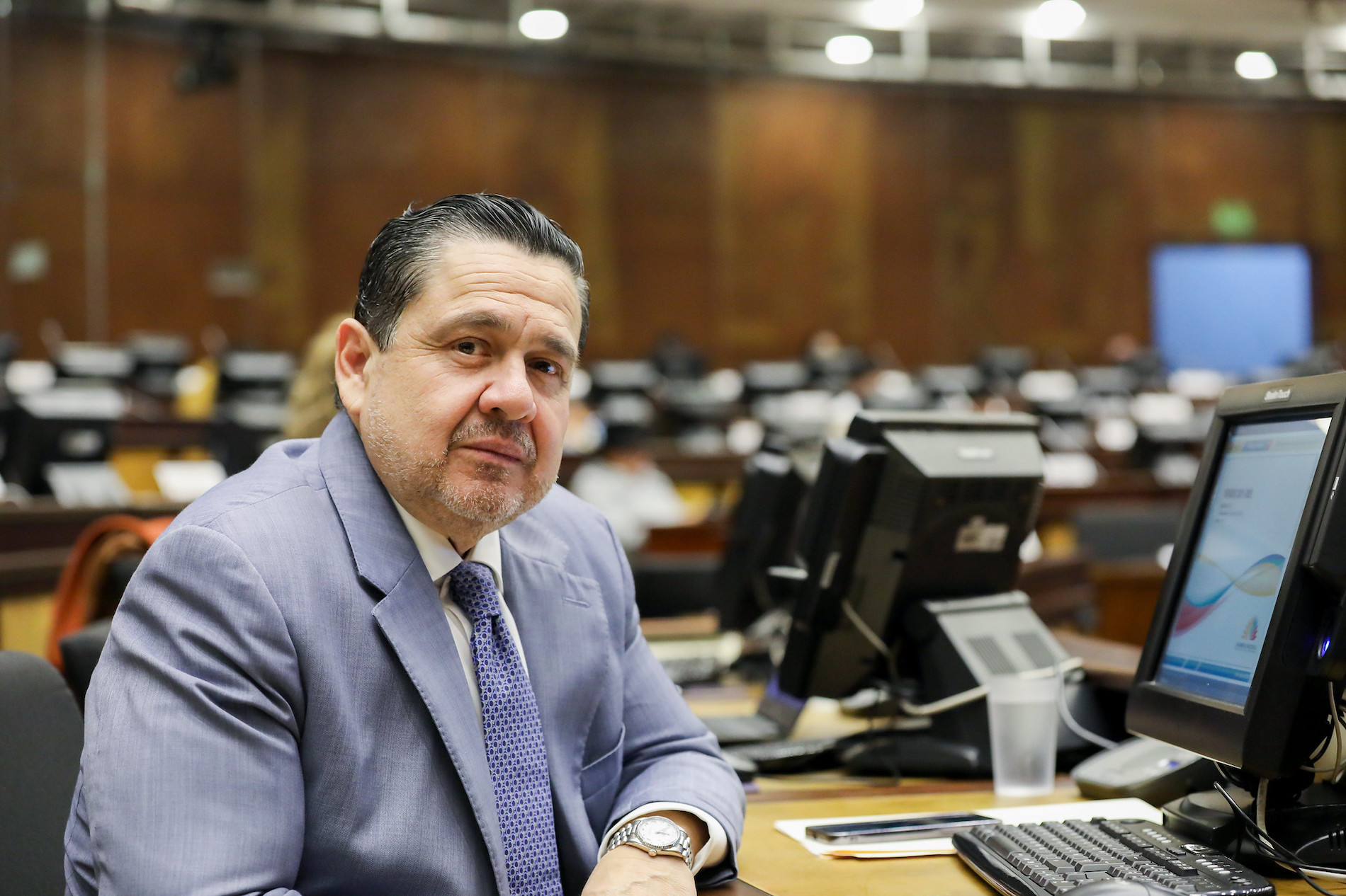 Exasambleísta PSC anuncia juicio penal contra Zurita