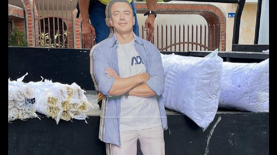 Noboa de cartón se hace viral en redes | La República EC