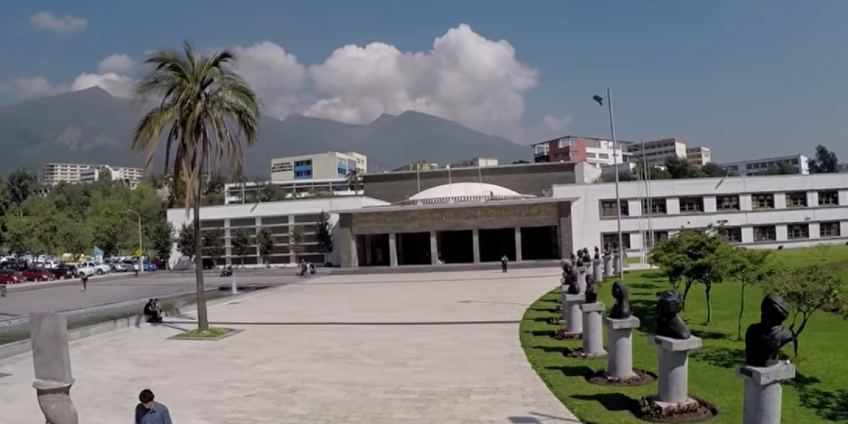 Autoridades buscan a un trabajador de la UCE