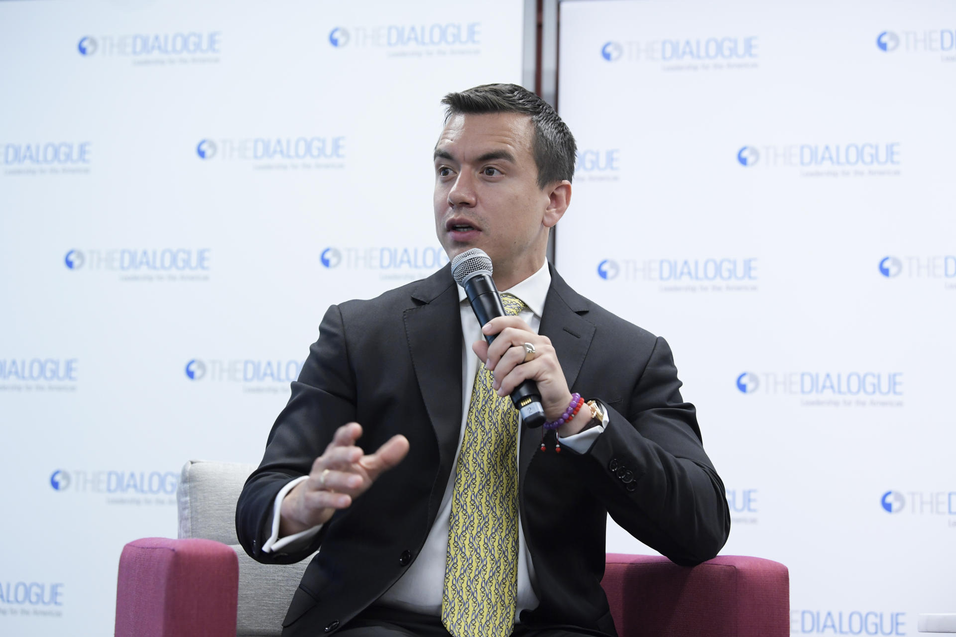 Noboa regresa tras gira por España, Italia y EEUU|