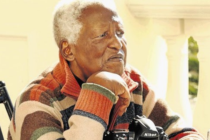 Fallece Peter Magubane, periodista sudafriano que documentó el apartheid