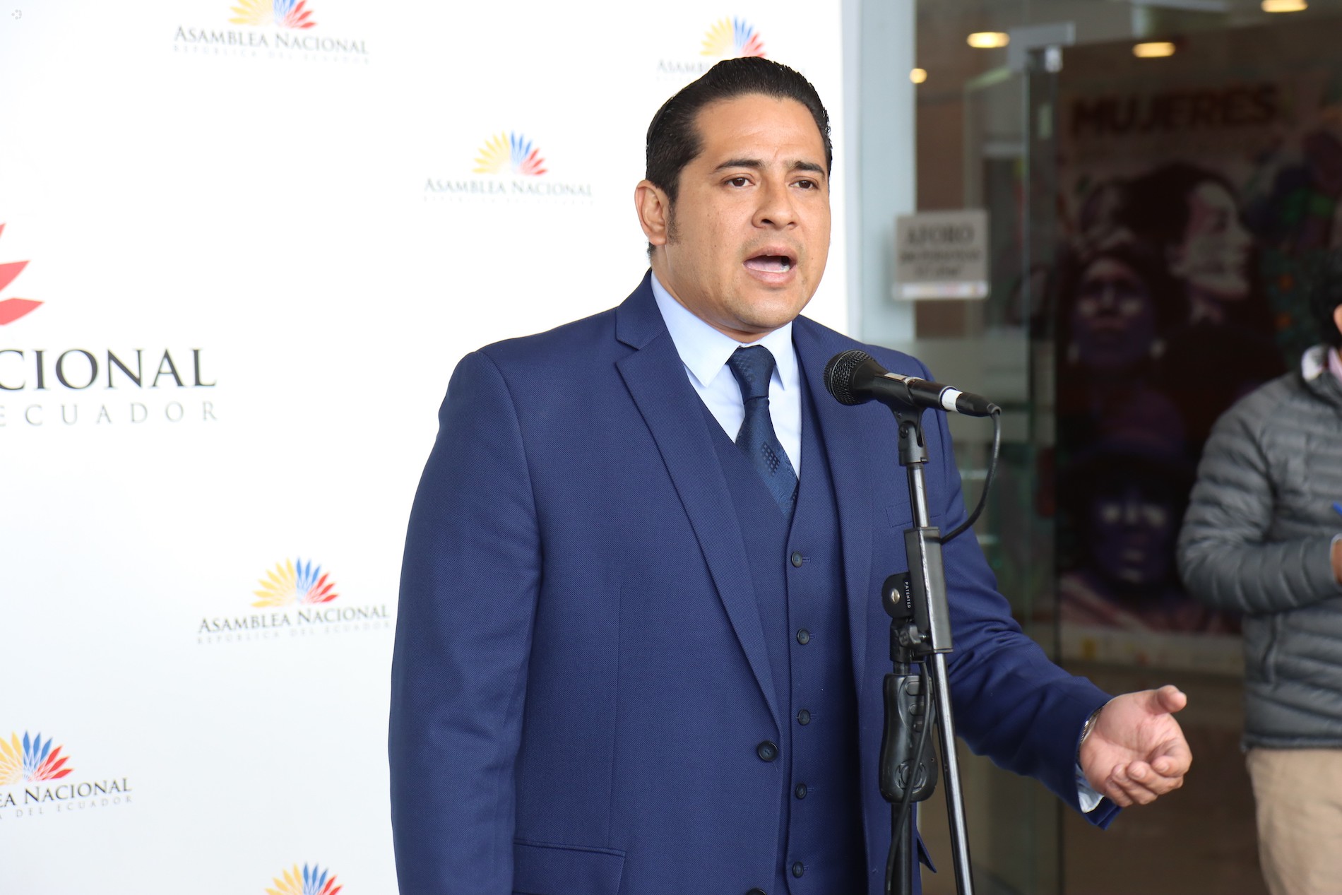 El exasambleísta Ronny Aleaga fue ubicado en Venezuela