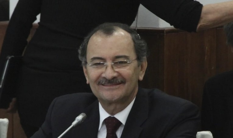 Pólit pide arresto domiciliario mientras espera su sentencia