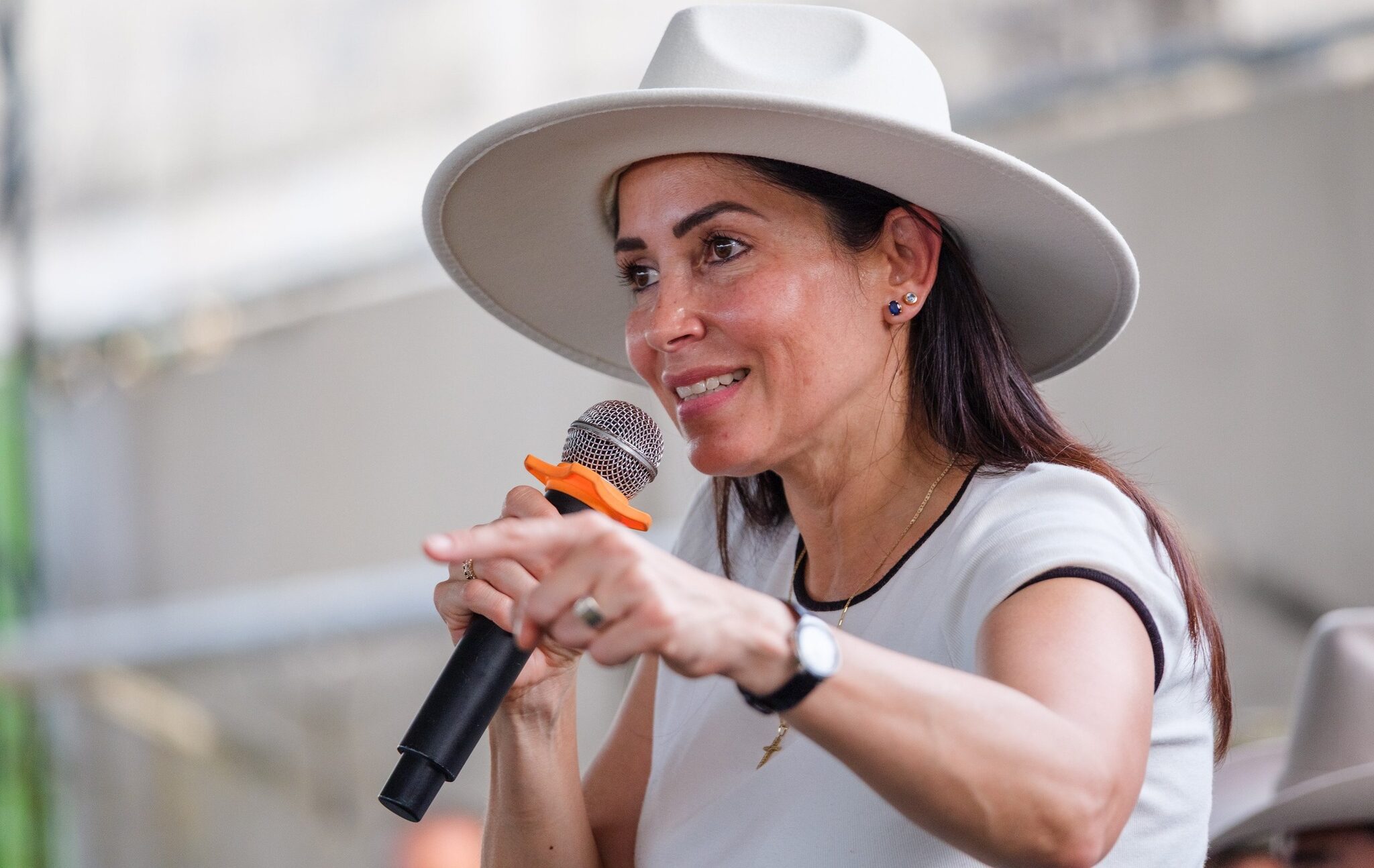 Luisa dice que combatirá a delincuentes de "cuello blanco"