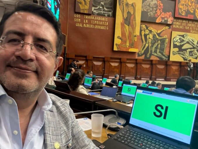 Noboa designa al español Leonard Burns como nuevo gerente de ...