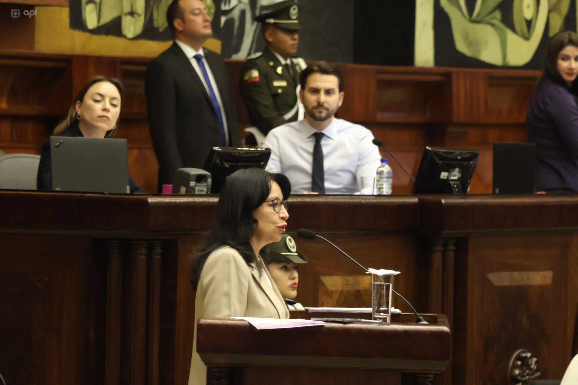 Oficialismo no logra votos para destituir a Solanda Goyes