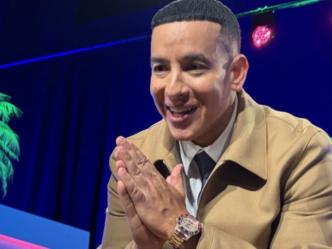 Correísmo trata a Luisa Gónzalez con el alias «Rana René» | La República EC