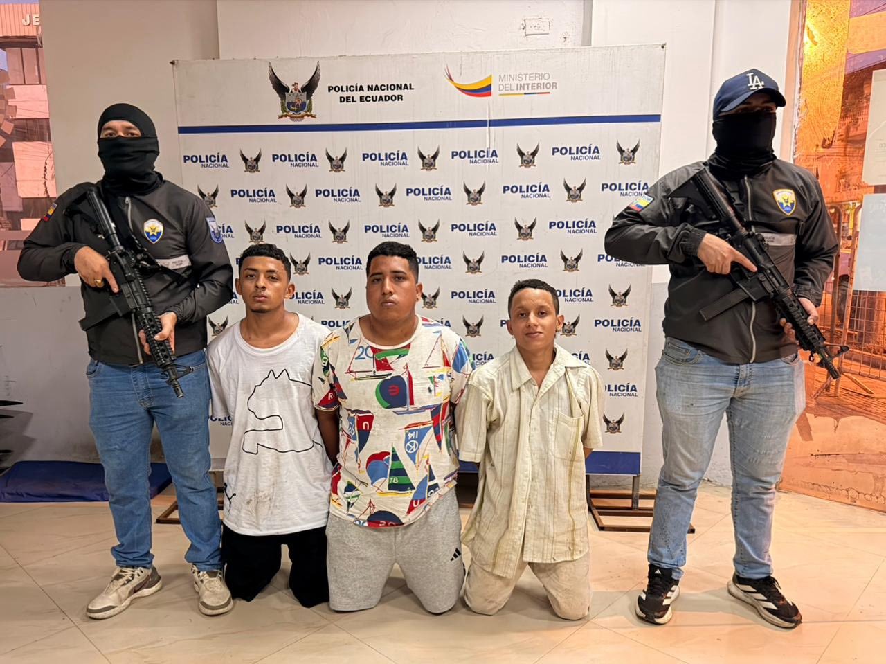 Policía detiene integrantes d Los Lobos, dos menores de edad